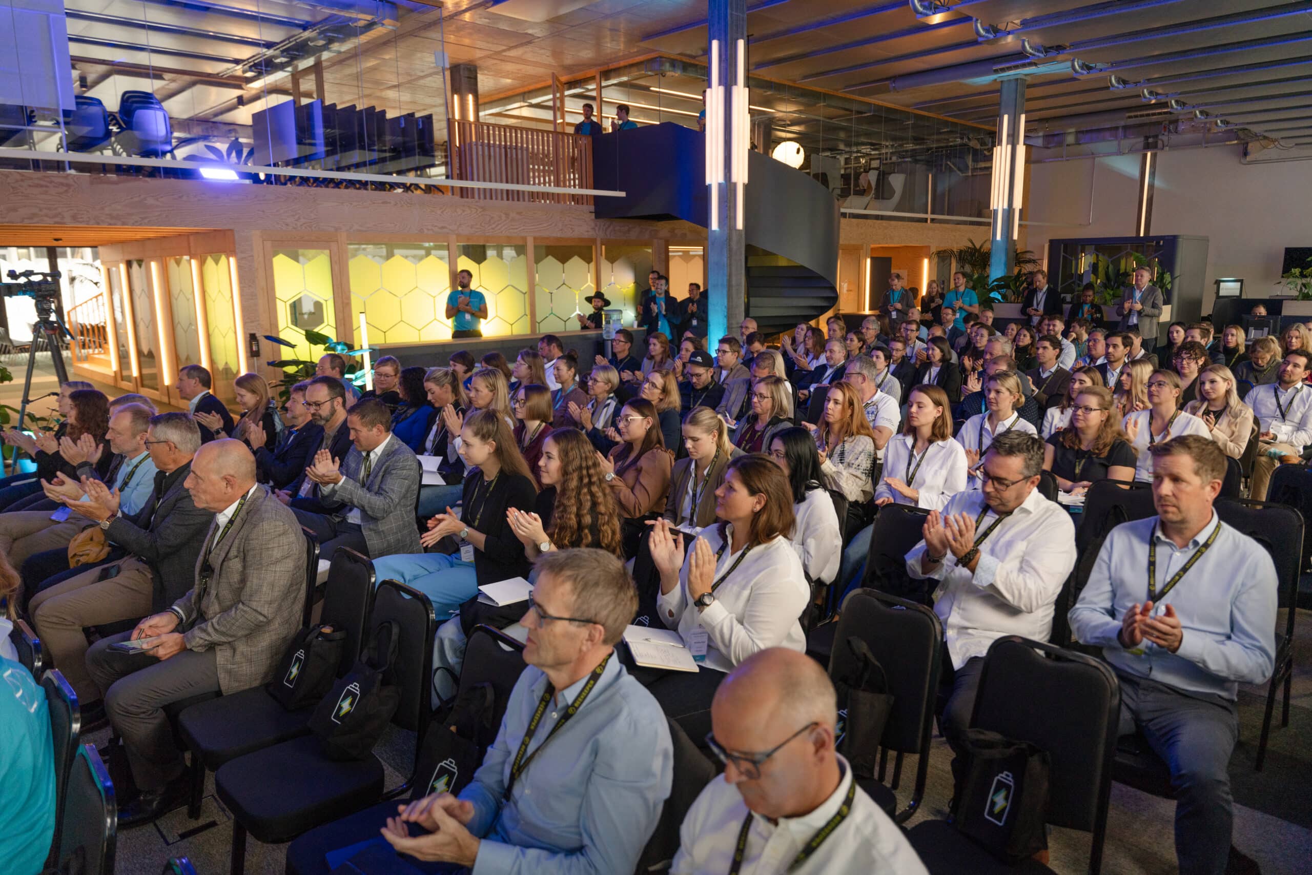 Frontline Impact Award DE | Frontline Success Summit 2024 | Hosted by ...